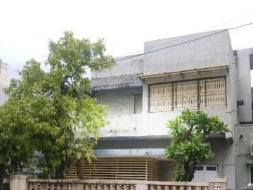 Manekbaug Community Centre houses. Villas for sale in Manekbaug ...