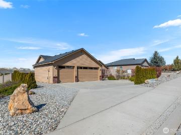 Buy homes in Rimrock Meadows - Nestoria