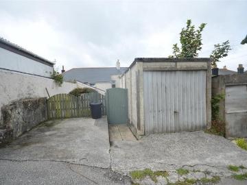 3 Bedroom homes. Properties to rent in Redruth - Nestoria